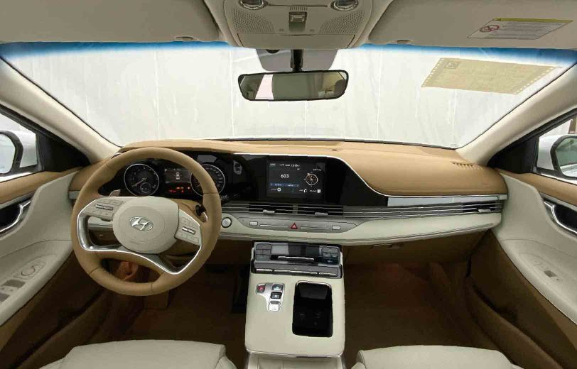 azera interior 2022
